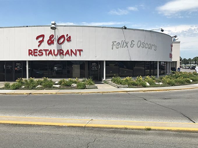 F&O's distinctive curved exterior promises what lies within &ndash; Chicago-style deep dish that requires both a fork and a strategy.