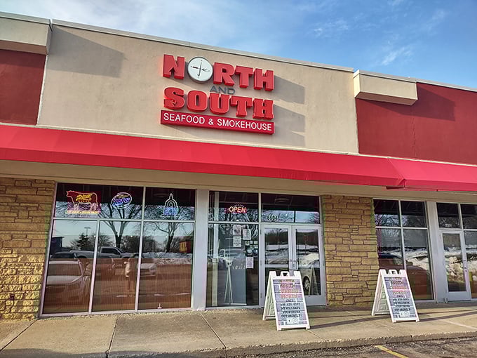 North and South: Where seafood meets smokehouse in a delicious culinary peace treaty. No passport required for this flavor journey!