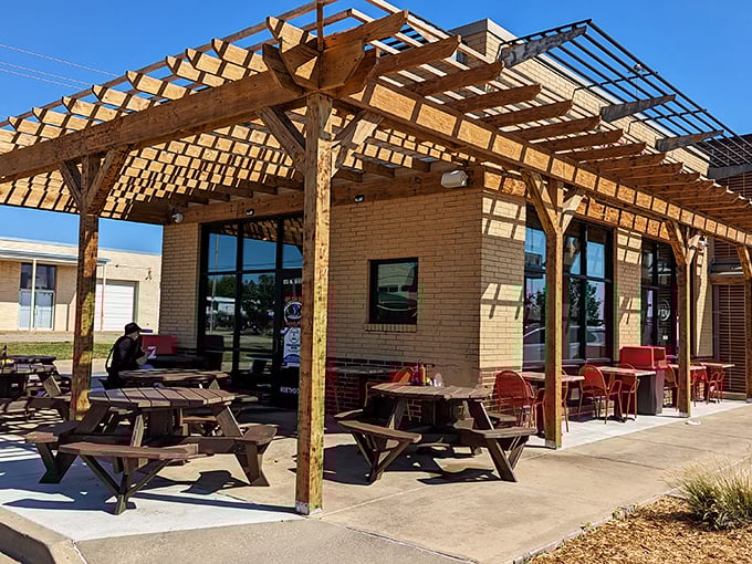 Off The Hook Eatery: Don't let the strip mall fool you &ndash; this place is serving up ocean treasures that'd make Poseidon jealous!