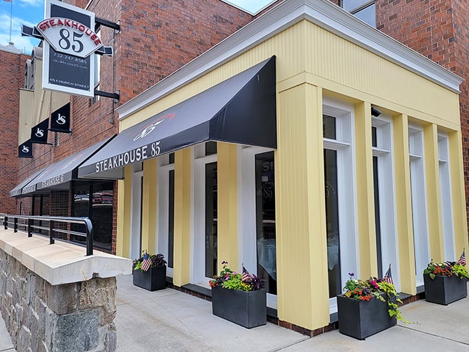 Steakhouse 85: Bringing a touch of sunshine to New Brunswick! This yellow facade is like a beacon for beef lovers.