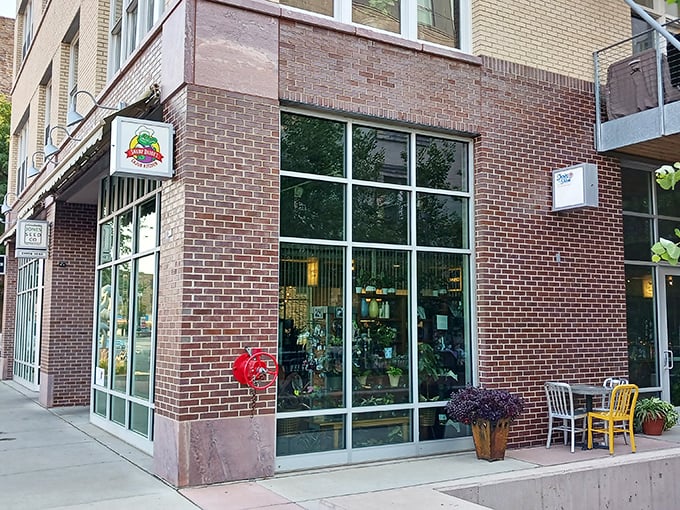 Swamp Daddy's: Where Mardi Gras meets Main Street! This colorful Cajun kitchen brings the Big Easy to the Mount Rushmore State with style.