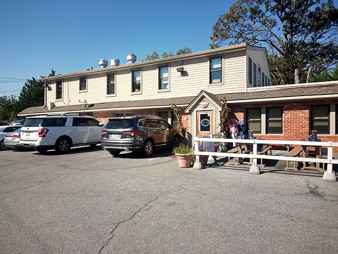 This weathered gem whispers tales of countless crab feasts past. Prepare for a flavor voyage Captain Ahab would envy!