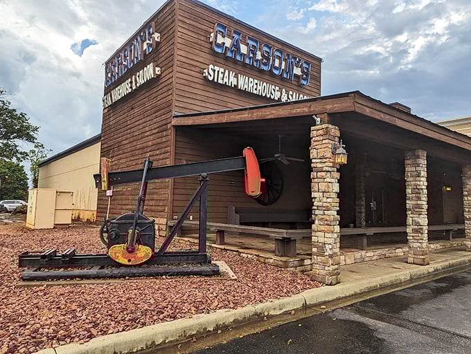 Part saloon, part steak paradise. Carson's serves up cuts so good, you'll want to trade your car for a horse just to fit in.