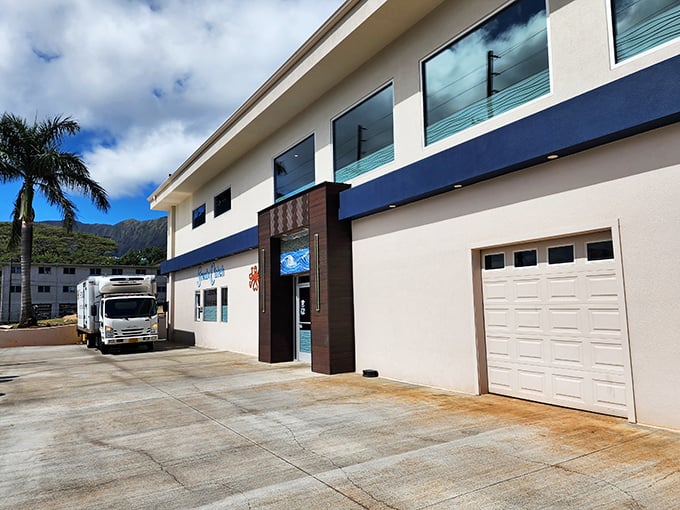 Seafood so fresh, it might just swim off your plate! Fresh Catch is where fish lovers go to experience their own personal "Finding Nemo" moment.