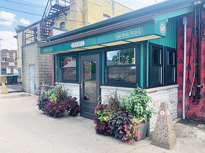 Forget the Emerald City &ndash; follow the yellow brick road to this green pizza oasis. Glass Nickel is where Dorothy would've stayed if Oz had better toppings.