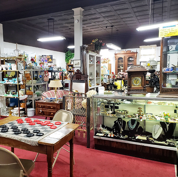 Glittering gems and vintage baubles galore! It's like raiding your glamorous great-aunt's jewelry box, only better.