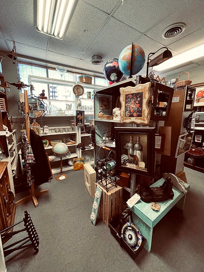 Treasure hunter's paradise! From vintage globes to quirky knick-knacks, this corner is where Indiana Jones meets "Antiques Roadshow."
