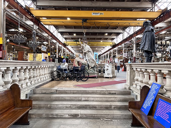 Welcome to the Parthenon of pre-loved goods! This grand entrance could make even Marie Kondo weak at the knees.
