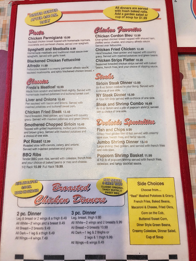 No fancy farm-to-table manifestos here—just straightforward comfort food at prices that won't require a second mortgage. The lunch specials alone could bring tears to your eyes.