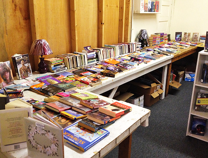 A feast for the eyes and the mind! This smorgasbord of stories is enough to make any bookworm's heart skip a beat.