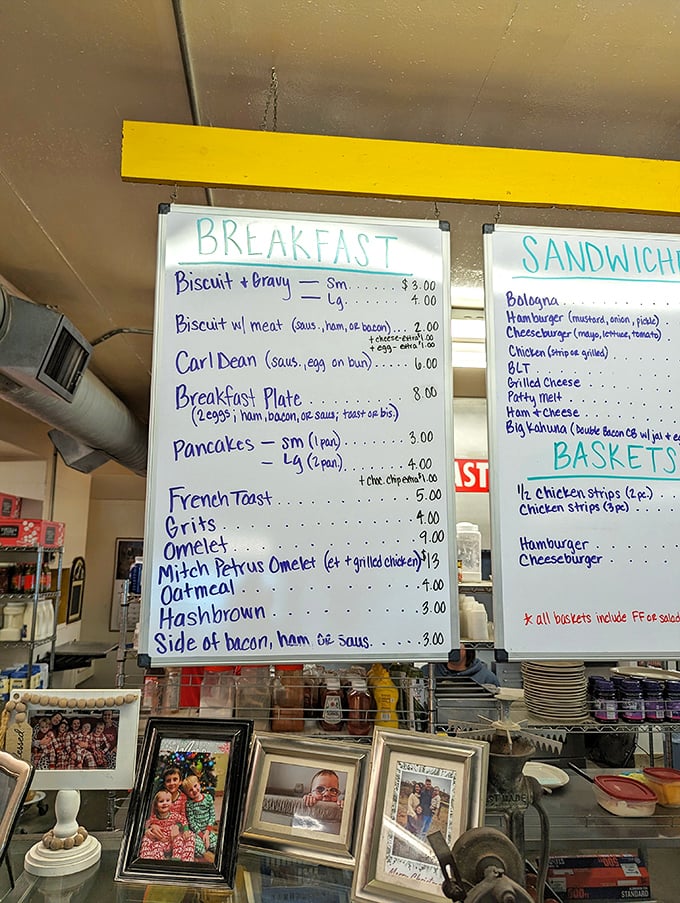 A menu board that belongs in the Affordable Food Hall of Fame. When was the last time you saw biscuits and gravy for $3? Exactly.