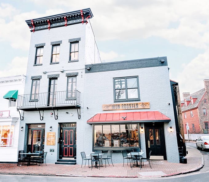 Roosters rule the roost at this charming corner caf&eacute;. A slice of small-town Americana served with a side of cozy conversation.