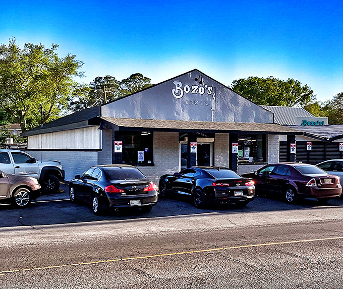 From market to mouth: Bozo's is where seafood dreams come true, faster than you can say "shrimp po'boy."