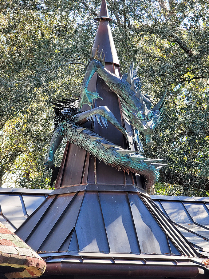 Holy smokes! Is that Daenerys' long-lost dragon perched atop this tower? Game of Thrones fans, your watch has ended &ndash; in Alabama!