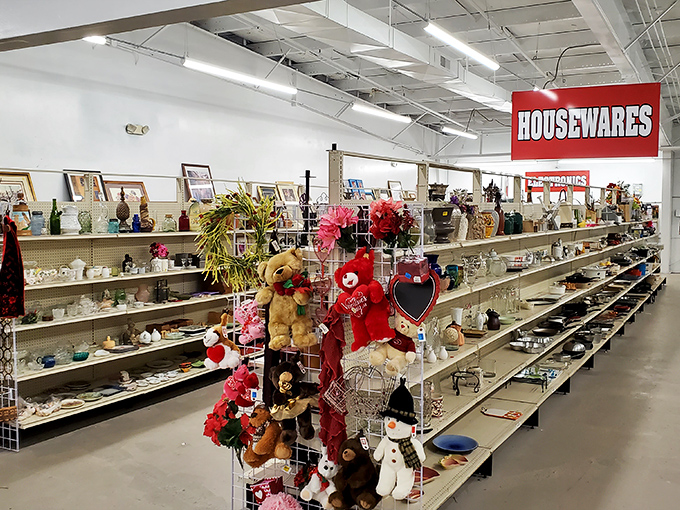 Housewares heaven or tchotchke paradise? Either way, it's a wonderland of pre-loved knick-knacks waiting for their next adventure.