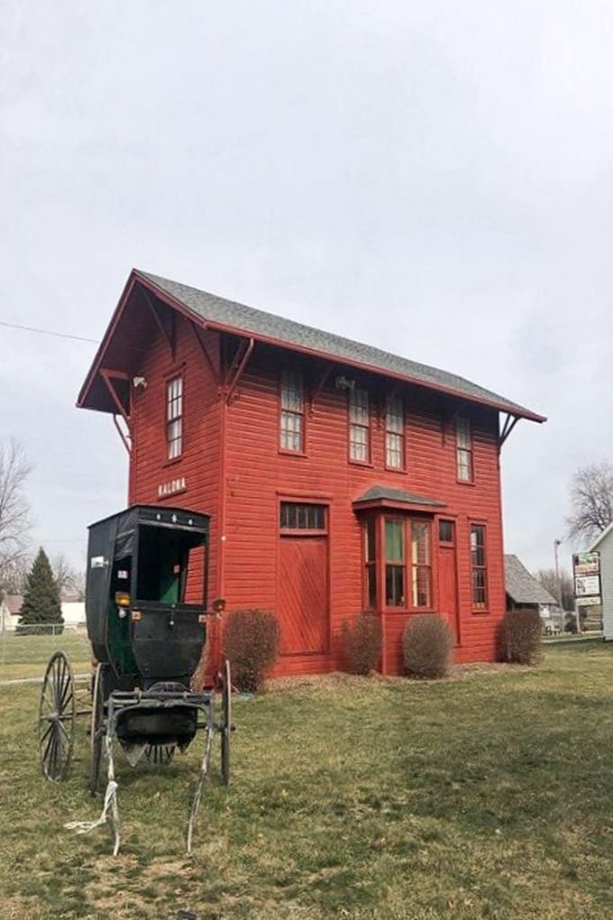 All aboard the time machine! The Kalona Historical Village offers a fascinating glimpse into Iowa's pioneer past, no flux capacitor required.