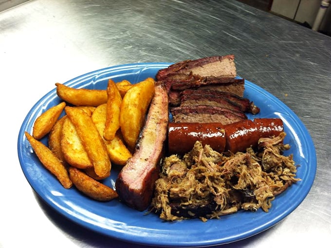 BBQ perfection doesn't need fancy plating. This blue plate special screams "I smoke meat for a living and I'm darn good at it."