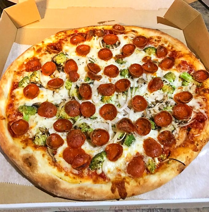 Who says you can't have your greens and eat pizza too? This pepperoni and broccoli masterpiece is the superhero of guilty pleasures.