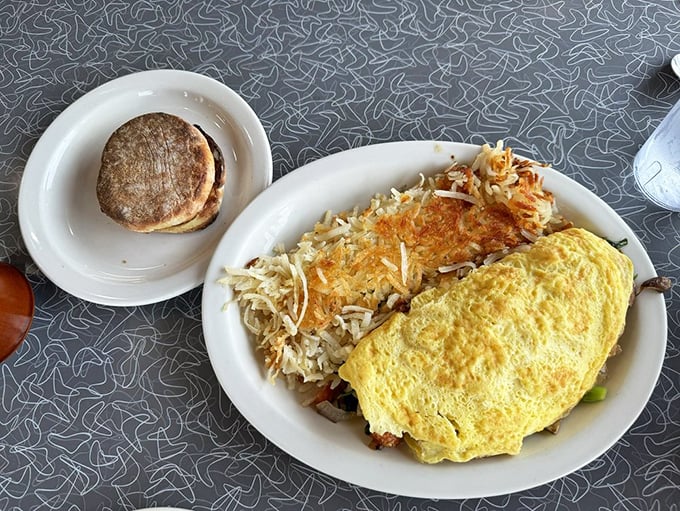 Veggie omelet or edible work of art? This plate is so colorful, it could hang in the Louvre &ndash; if the Louvre served breakfast.
