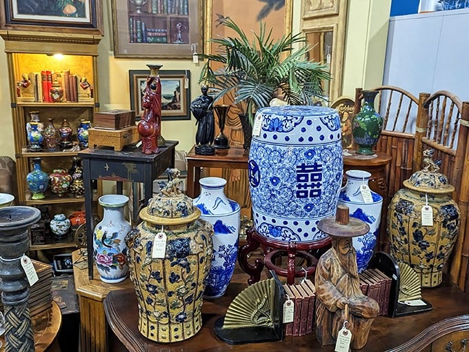 Porcelain paradise or vase nirvana? Either way, this collection of blue and white ceramics is a feast for the eyes.