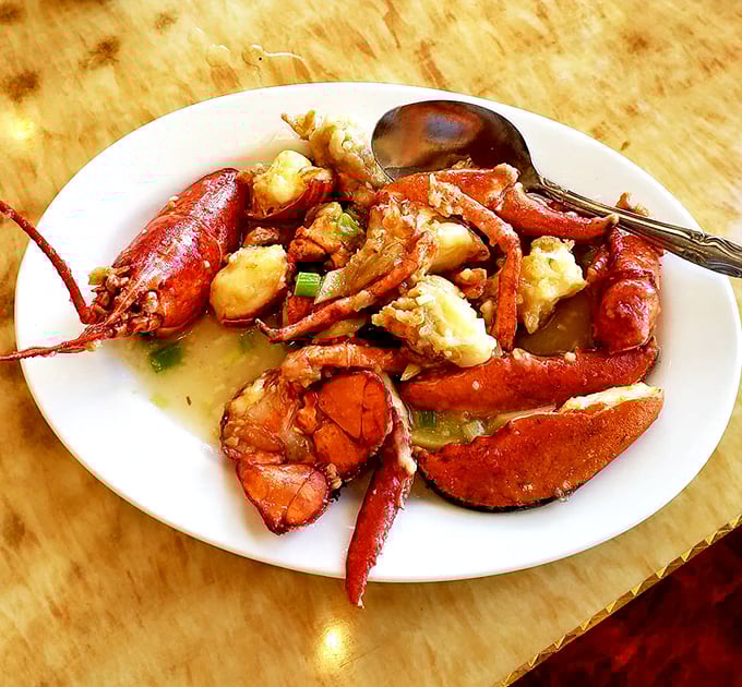 "I'll have what they're having!" This plate of lobster stew looks like it could make Neptune himself swim to shore for a taste.