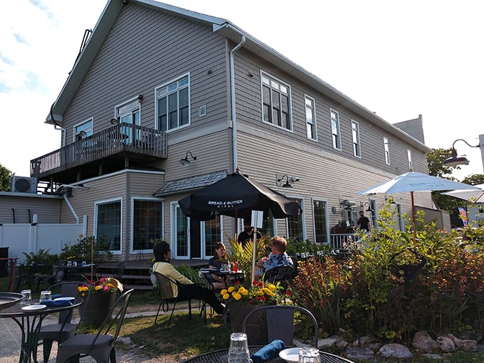 Harbor Fish Market & Grille: Where 'garden party' meets 'seafood feast' in a setting so charming, even the fish are impressed.