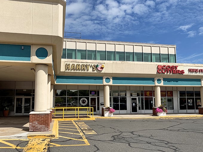 Harry's Bishops Corner: Don't let the strip mall fool you. Behind that cheerful sign lies a Neapolitan pizza wonderland!