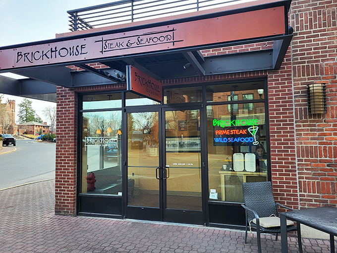 Brick by delicious brick! This modern meat mecca serves up steaks that'll make your taste buds do the cha-cha.