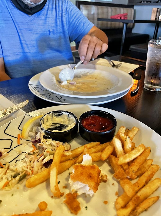 "I'll have what he's having!" This clam chowder has locals and visitors alike coming back for seconds... and thirds.