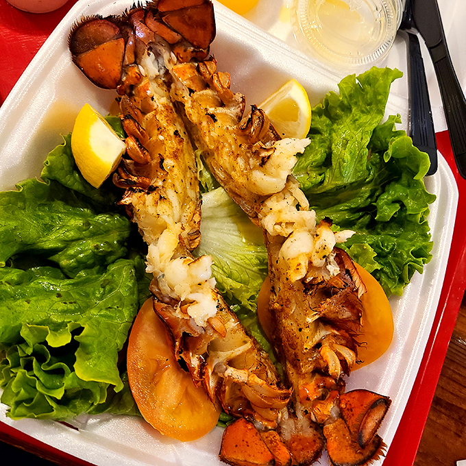 Move over, Red Lobster &ndash; there's a new crustacean sensation in town. This lobster's so good, it might just convince you that Phoenix is secretly a coastal city.