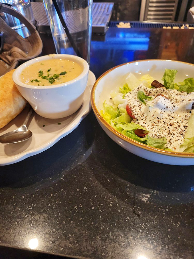 The dynamic duo: Clam chowder and salad. It's like the Batman and Robin of lunch&mdash;if Batman were creamy and Robin were crispy.
