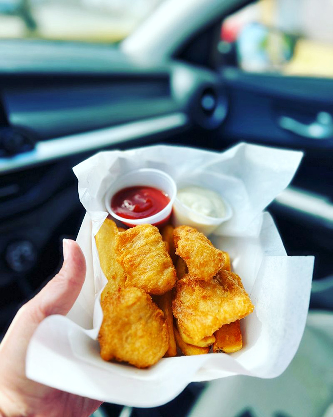 Size doesn't matter when it comes to flavor! This half order packs a full-sized punch of deliciousness.