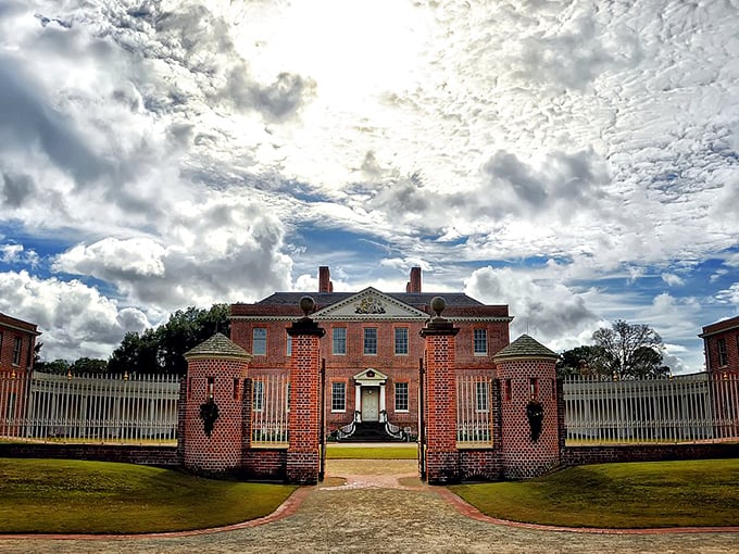 Tryon Palace: where history gets a glamorous makeover. It's like "Hamilton" meets "Gone with the Wind" &ndash; but with better landscaping!
