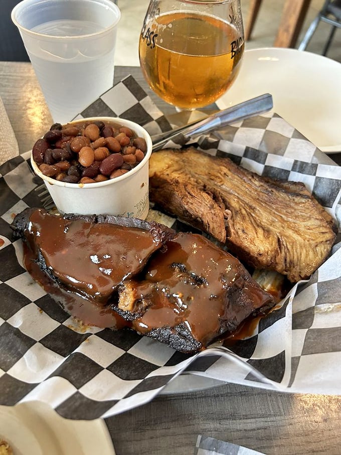 Meat lover's dream come true! This brisket and burnt ends combo is like a carnivore's version of "The Odd Couple" - perfectly mismatched.