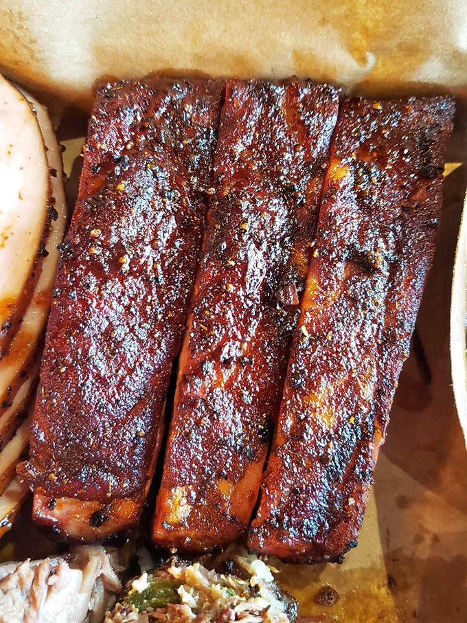 Barbecue ribs that could make a grown man weep. With a crust like that, these beauties are the Mona Lisa of the meat world.