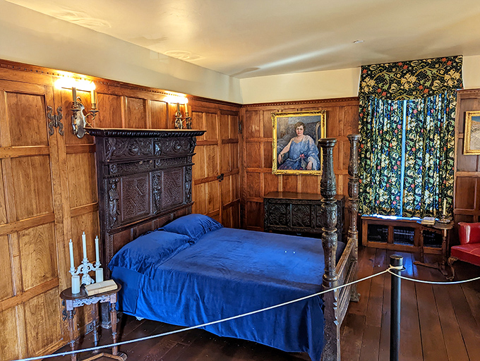 Forget counting sheep &ndash; in this bedroom, you'll be too busy counting antiques and admiring the regal blue bedspread fit for a king.