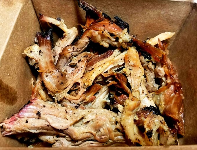Pulled pork that doesn't need sauce is the barbecue equivalent of Sinatra not needing Auto-Tune. Pure, unadulterated talent.