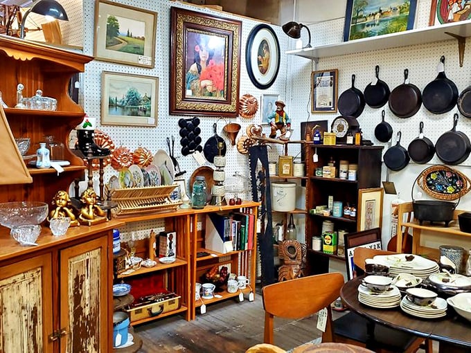 From kitschy kitchenware to artful accents, this corner's got more personality than a Wes Anderson film set. Time to redecorate!