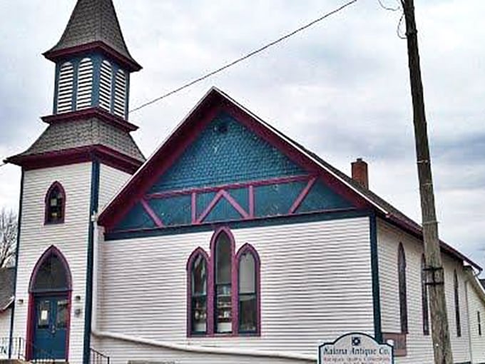 Holy antiques, Batman! This former church now houses treasures from yesteryear. Who knew salvation could come in the form of vintage finds?