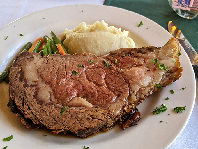 A plate that screams "Sunday dinner at Grandma's," if Grandma was a five-star chef. Comfort food elevated to an art form.