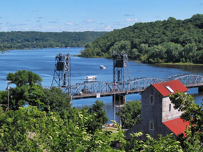 Who needs Venice when you've got the St. Croix? This river view is so picturesque, it'll make your Instagram followers green with envy.