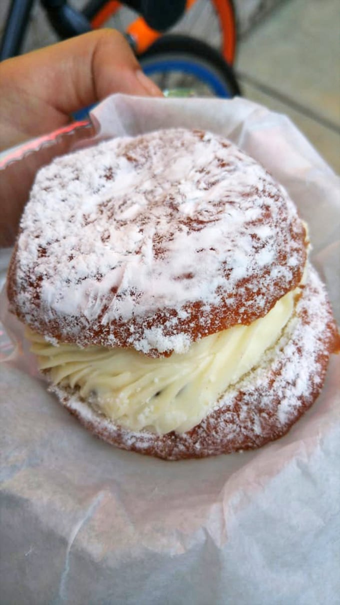 Meet the Franolli: part donut, part cannoli, all delicious. It's the pastry world's answer to the Cronut, and it's ready for its close-up.