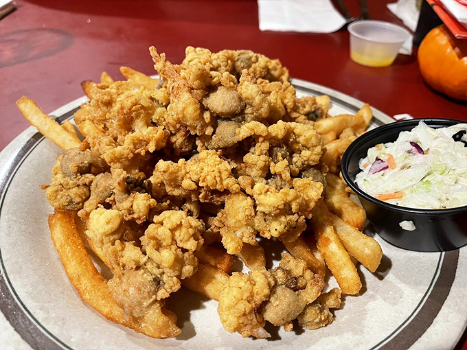 Golden, crispy, and oh-so-tempting! These fried clams are the Beyonc&eacute; of seafood &ndash; they're flawless and everyone wants a piece.