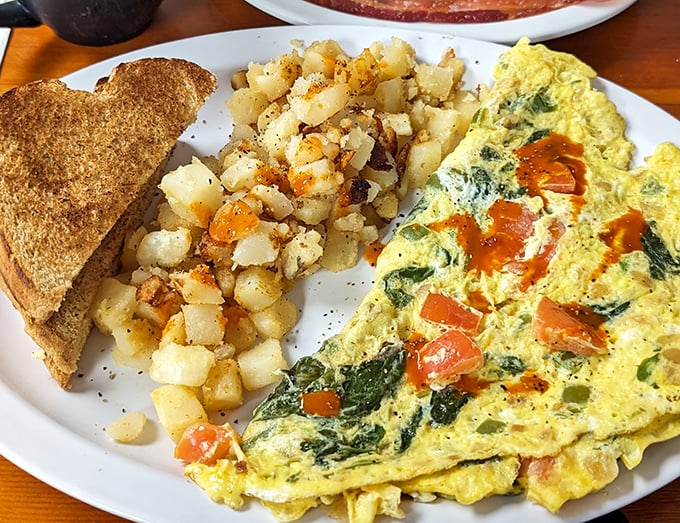 "Omelette you in on a secret" &ndash; this veggie-packed beauty is the breakfast of champions. And by champions, we mean everyone.
