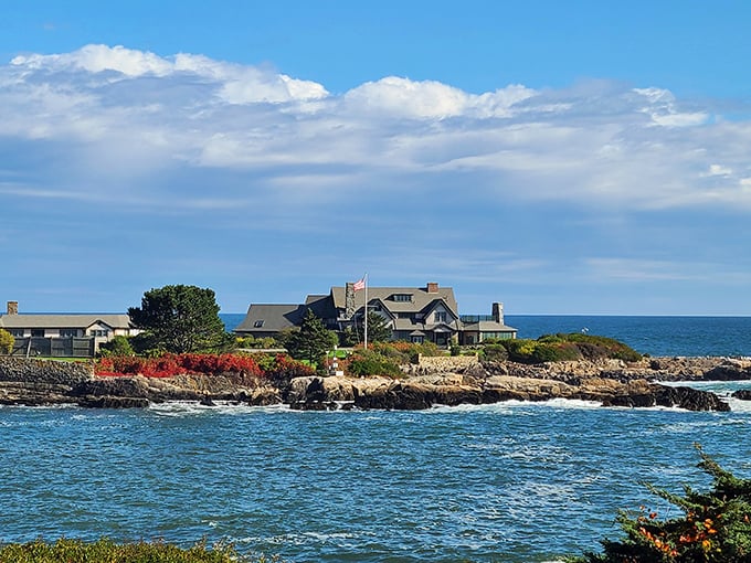 Ocean views that'll make your heart skip a beat. The Bush compound stands guard, a silent sentinel of presidential summers past.