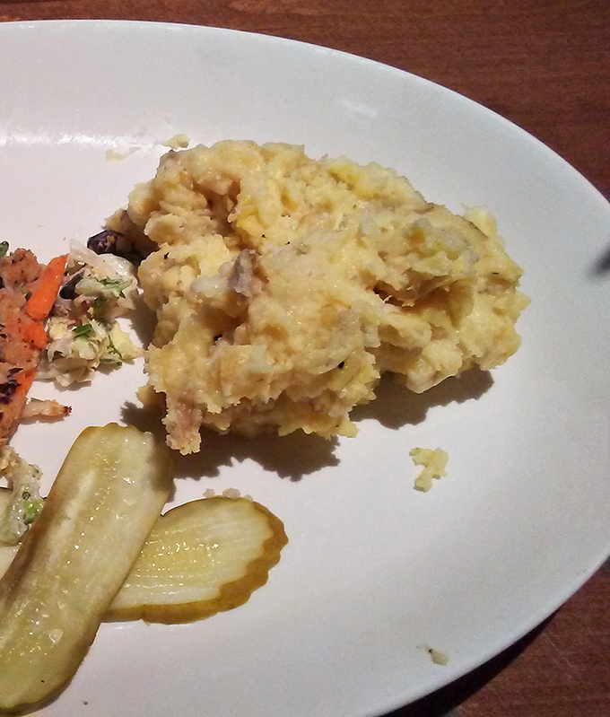 Butter and potato, locked in their eternal dance of deliciousness. This isn't just comfort food; it's a hug on a plate.