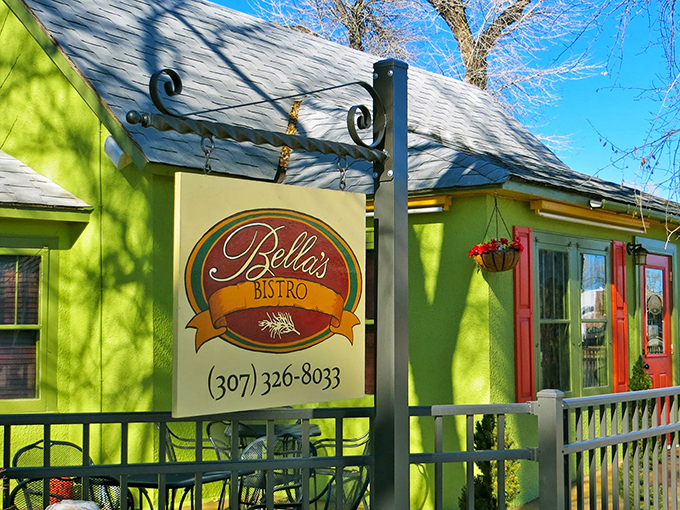 Bella's Bistro: Kermit called &ndash; he wants his vacation home back! This lime-green gem is serving up surprises in Saratoga.