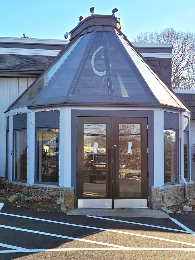 Chophouse Grille: Steak's cozy home away from home. This Wakefield hideaway proves great flavors don't need neon signs – just great cuts and killer grills.