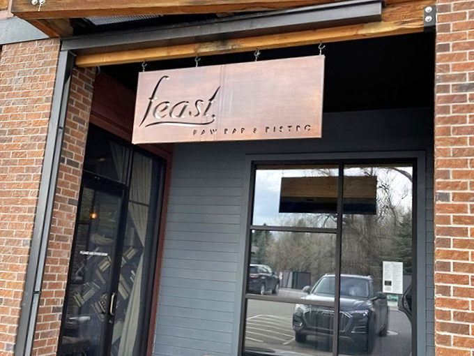 Feast Raw Bar & Bistro: Where "fresh off the boat" meets "top of the mountain." Oysters with a side of altitude!