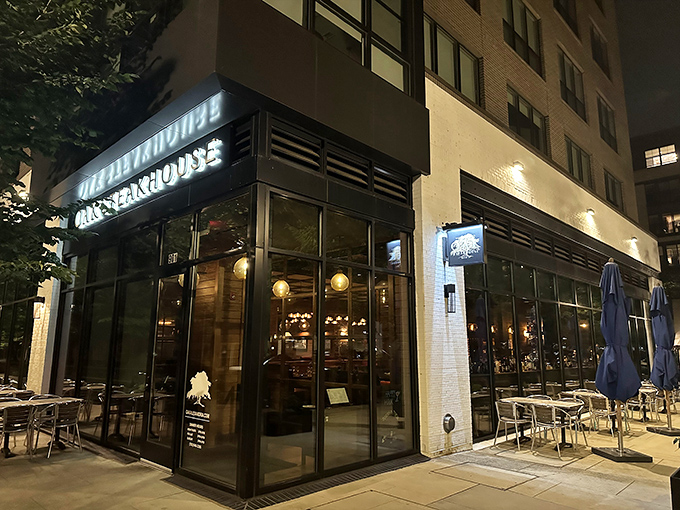 Oak Steakhouse: Sleek, modern, and serving up steaks that'll make you want to hug a cow (in gratitude, of course).